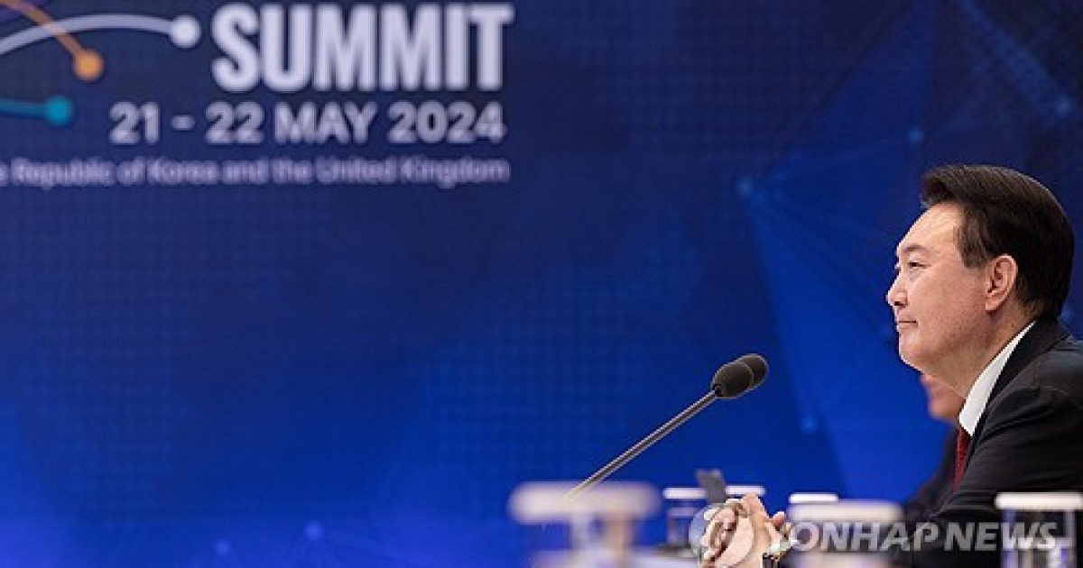 [AI G3 어떻게 ①] "산발 지원 그만…똘똘한 모델 한 개 파자"