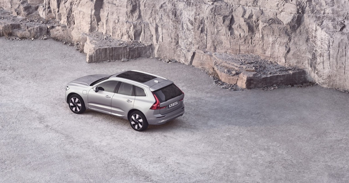 볼보, 베스트셀링 SUV ‘XC60’ 2025년식 모델 출시