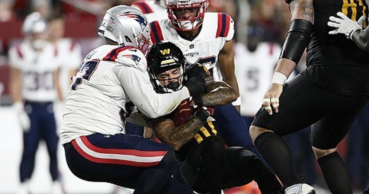 Patriots Commanders Football