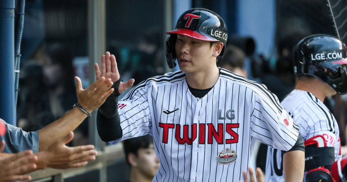 '천적' 벤자민 793일 만에 무너뜨린 LG, 홍창기 3안타 & 문보경 2타점 맹타, KT에 6-1 완승 [잠실에서mhn]