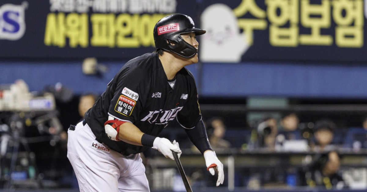 '해냈다' KT 오재일, LG전 8회 대타로 나서 추격의 솔로포 작렬…10경기 만에 홈런 [잠실에서mhn]