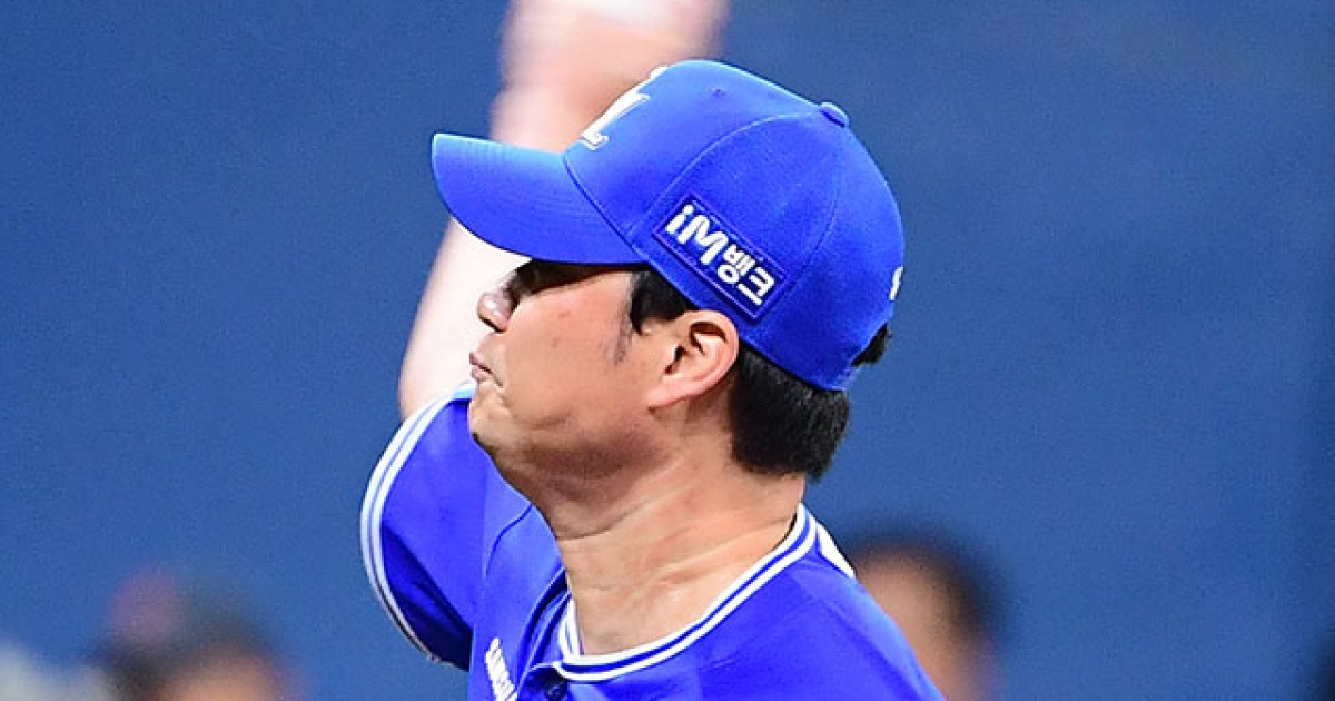 황동재 이어 올라온 오승환, KBO 역대 43번째 4시즌 연속 50경기 출장…1.1이닝 2K 무실점 [MK고척]