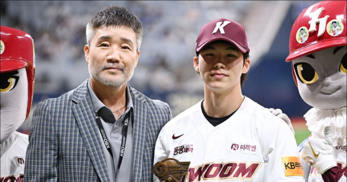 [MD포토] 김혜성, 'KBO리그 1000안타 달성'