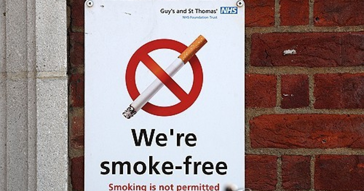 BRITAIN SMOKING OUTDOORS BAN