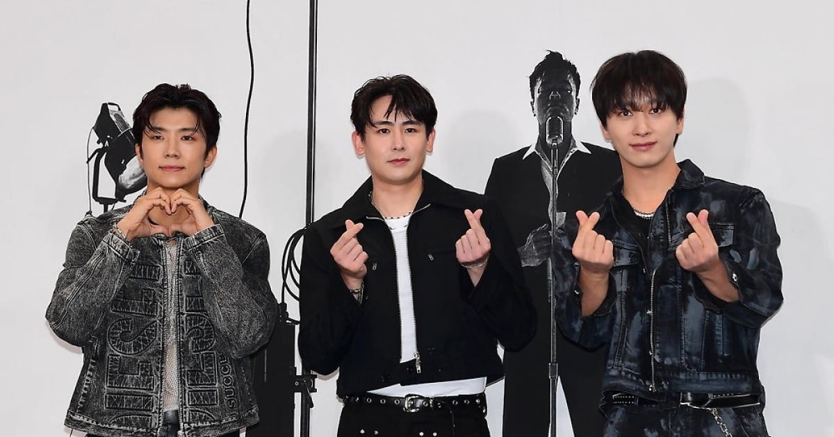 2PM 우영-닉쿤-찬성, 원조짐승돌의 하트[TEN포토]