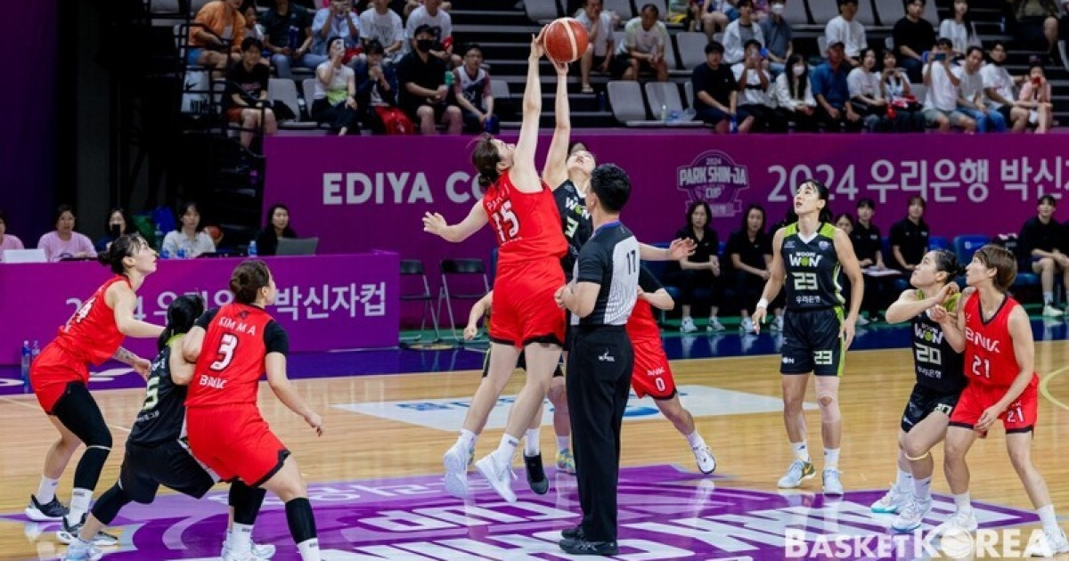 [BK포토] 2024 박신자컵 BNK vs 우리은행 경기 화보