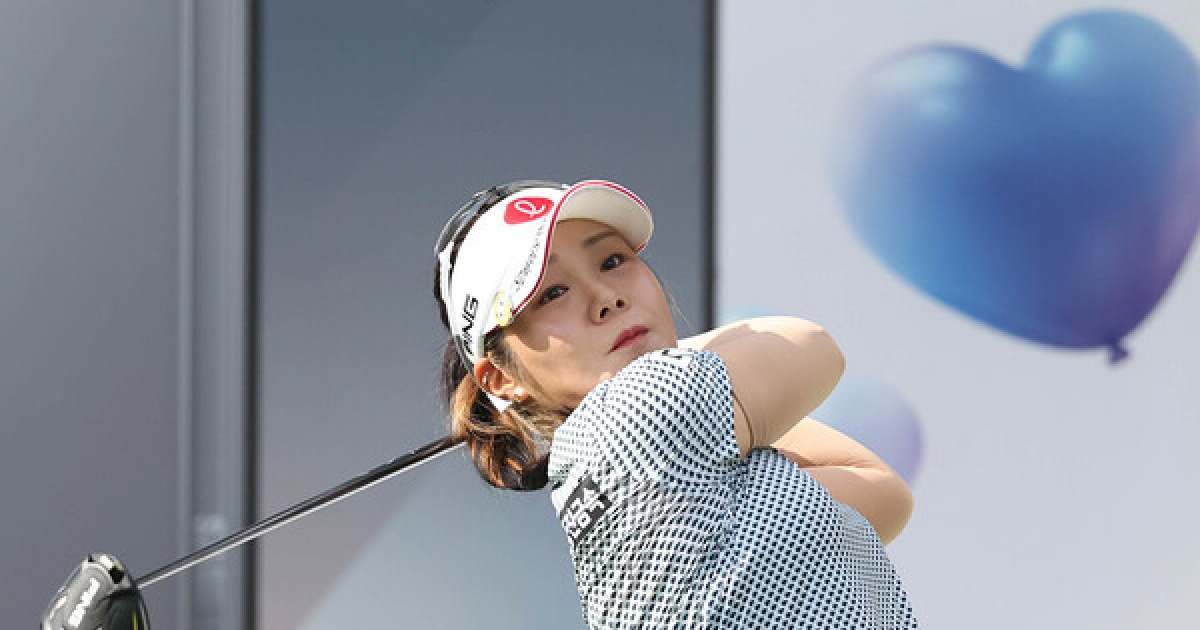 스윙·퍼트 모두 수정한 이소영 "샷감이 올라와서 우승 기대" [KLPGA KG레이디스 오픈]