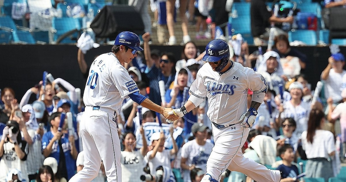 삼성 박병호, KBO '400홈런 -2'…연타석포로 397·398호 작렬(종합)