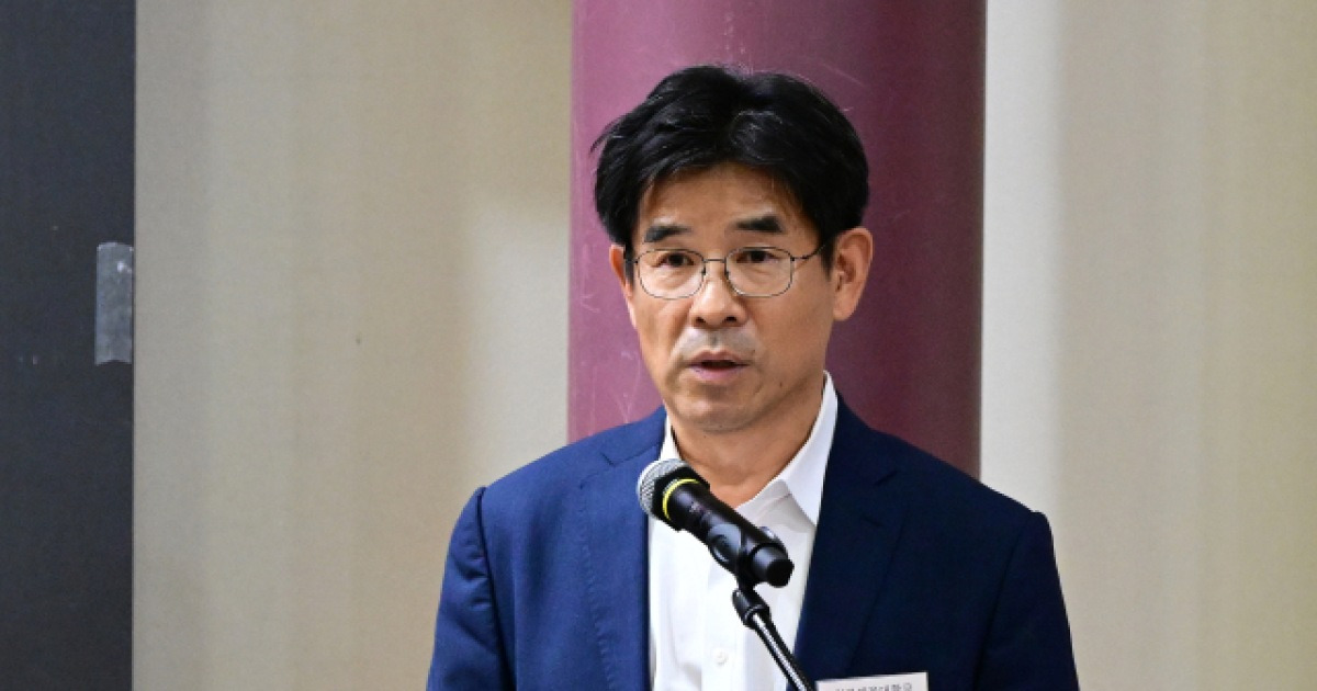 [MD현장] KFA에 직접 몸담았던 윤영길 한국체육대학교 교수, "축구협회는 권력에 따르는 책임을 잊은 듯하다"