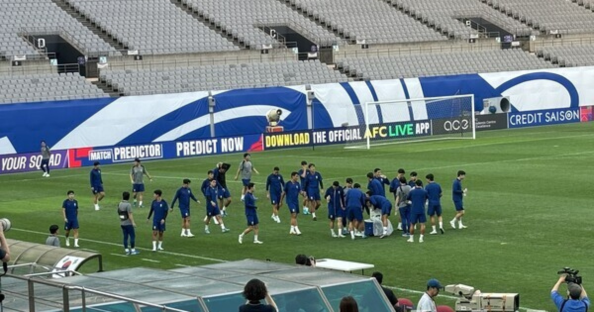 [442.live] "선수단 분위기는 매번 좋았다" 손흥민 말처럼 편한 분위기 속 훈련 전개...이곳저곳 웃음소리도