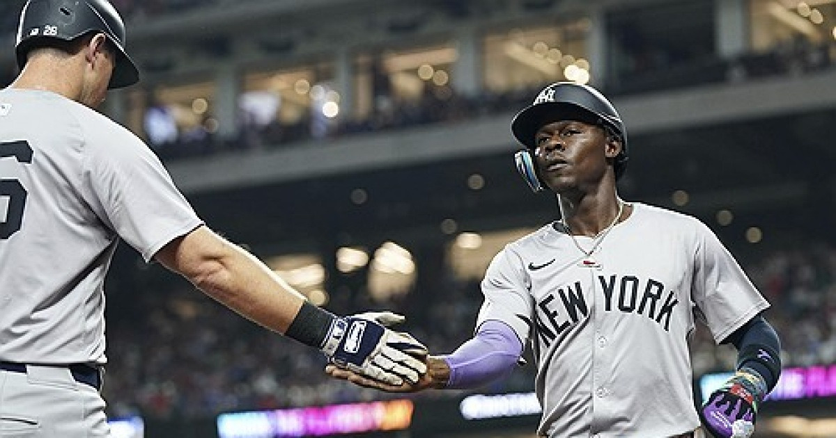 Yankees Rangers Baseball