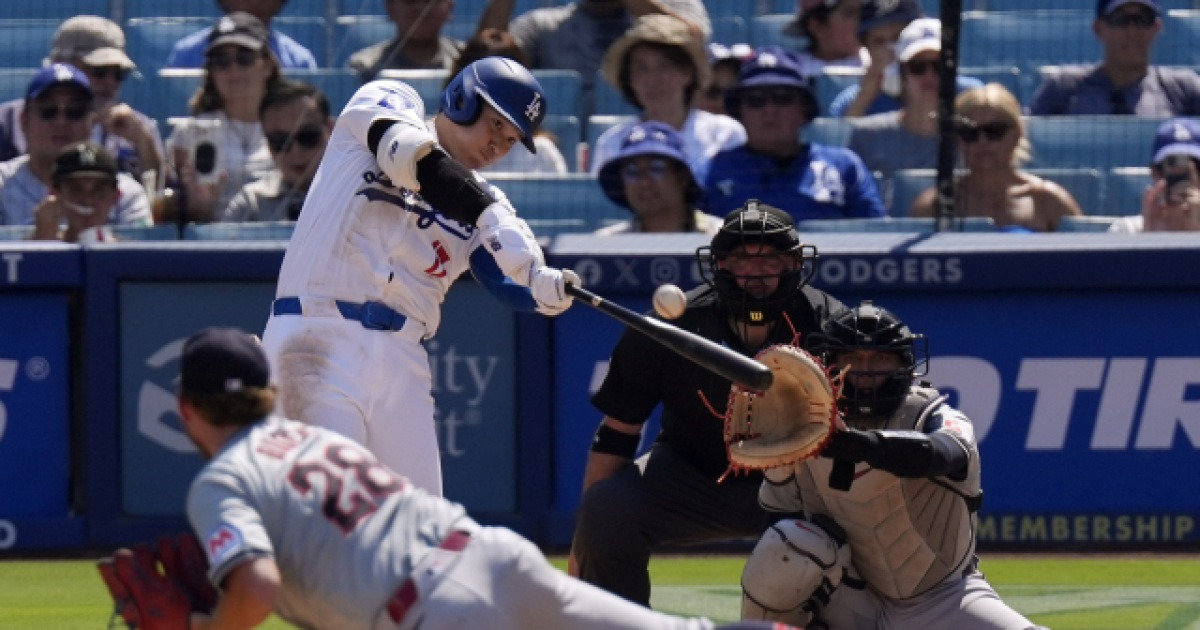 쫓는 자, 쫓기는 자···뜨거운 '홈런왕 경쟁'