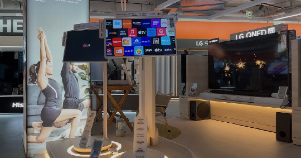 1000만뷰 찍은 LG 스탠바이미… 유럽서도 잘 나가네