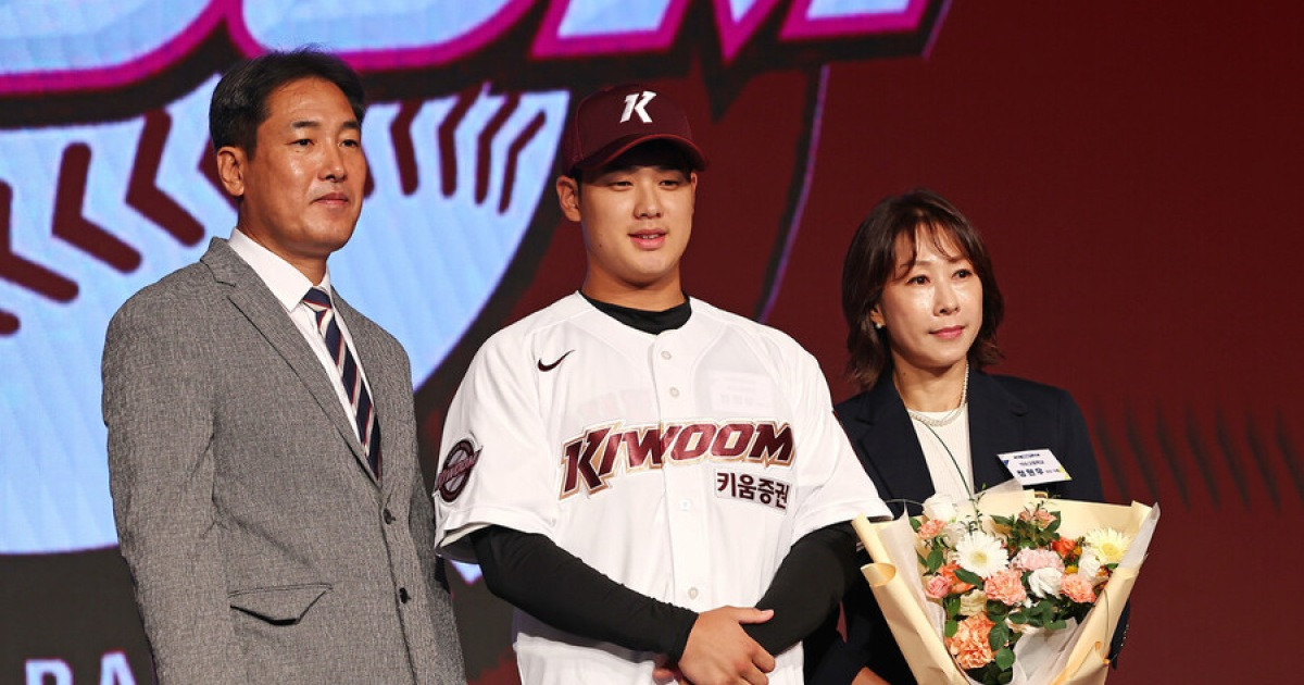 KBO 신인 드래프트 ‘또 다른 주인공’ 선수 부모들이 남긴 말은?