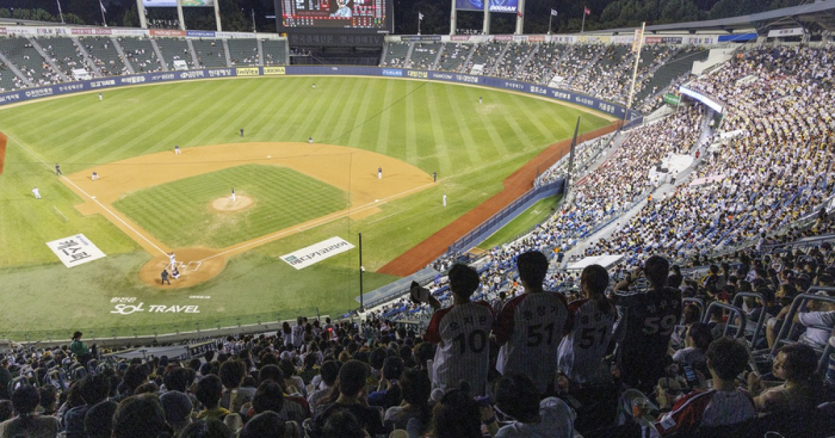 출범 42년 만에...KBO리그 ‘1000만 관중’ 시대 활짝