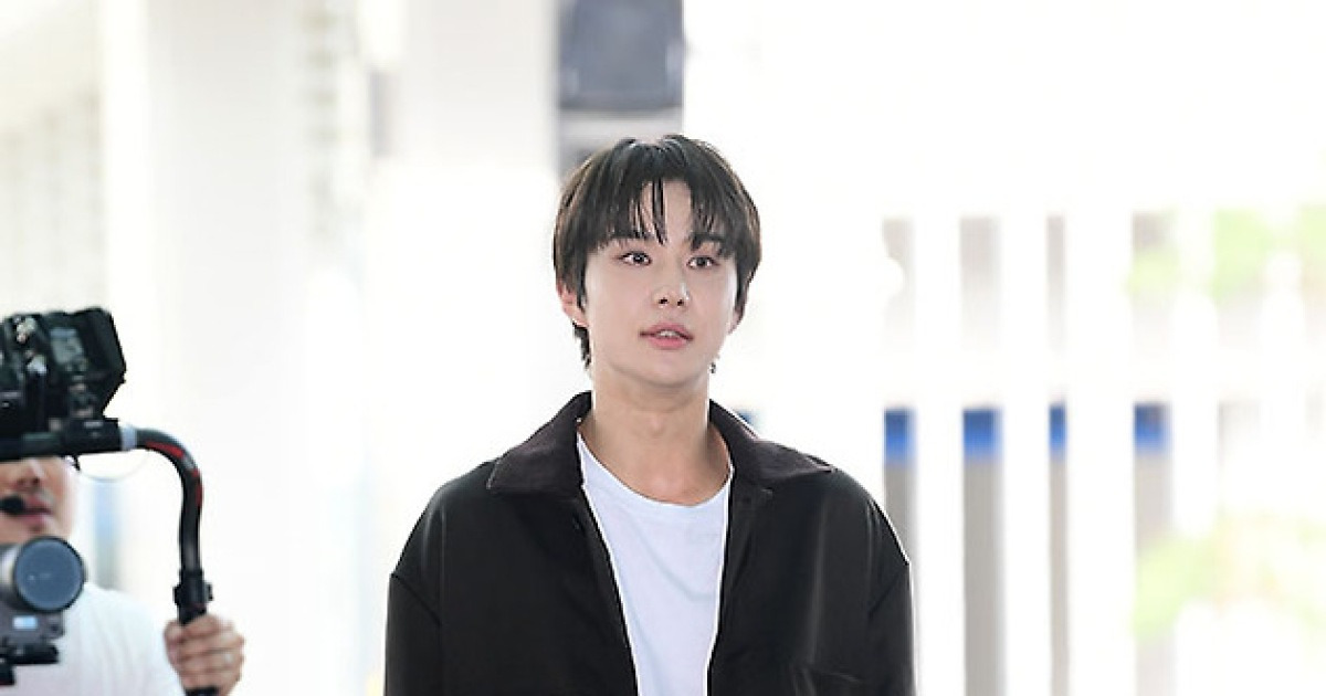 NCT 정우 ‘무심한 듯’ [MK포토]