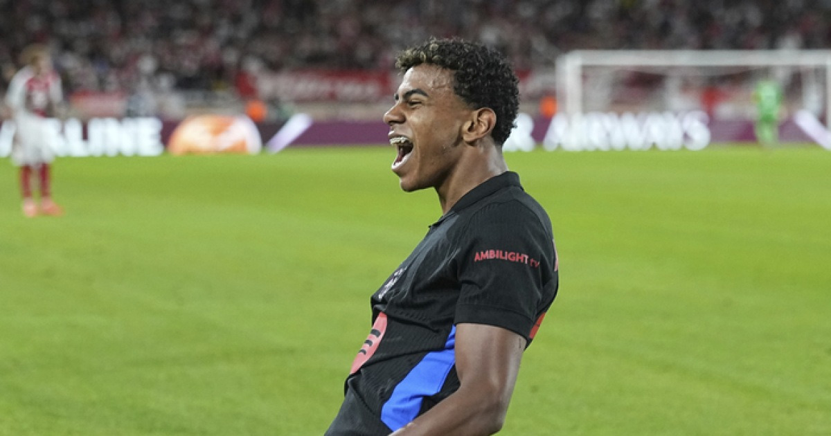 UCL 최연소 득점 신기록에 ‘29일 모자랐다’…야말, 만 17세68일 골맛 ‘라 마시아 위용ing’