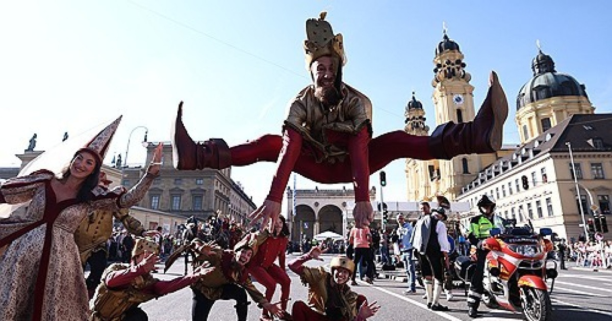 GERMANY TRADITION OKTOBERFEST