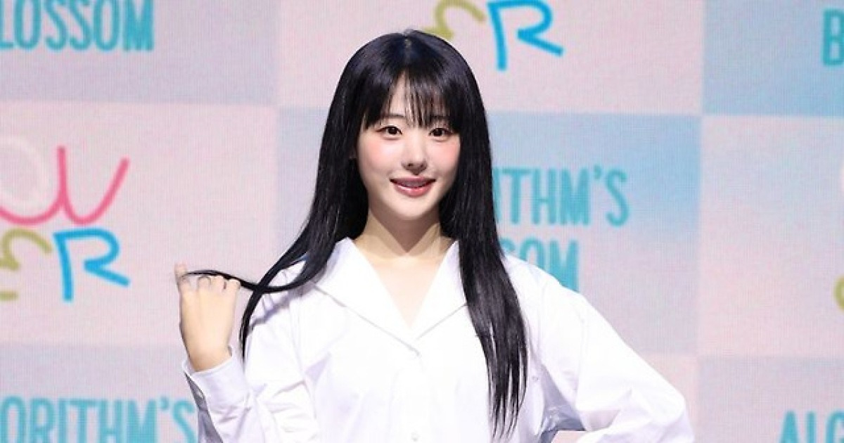 히나, QWER 장신 담당