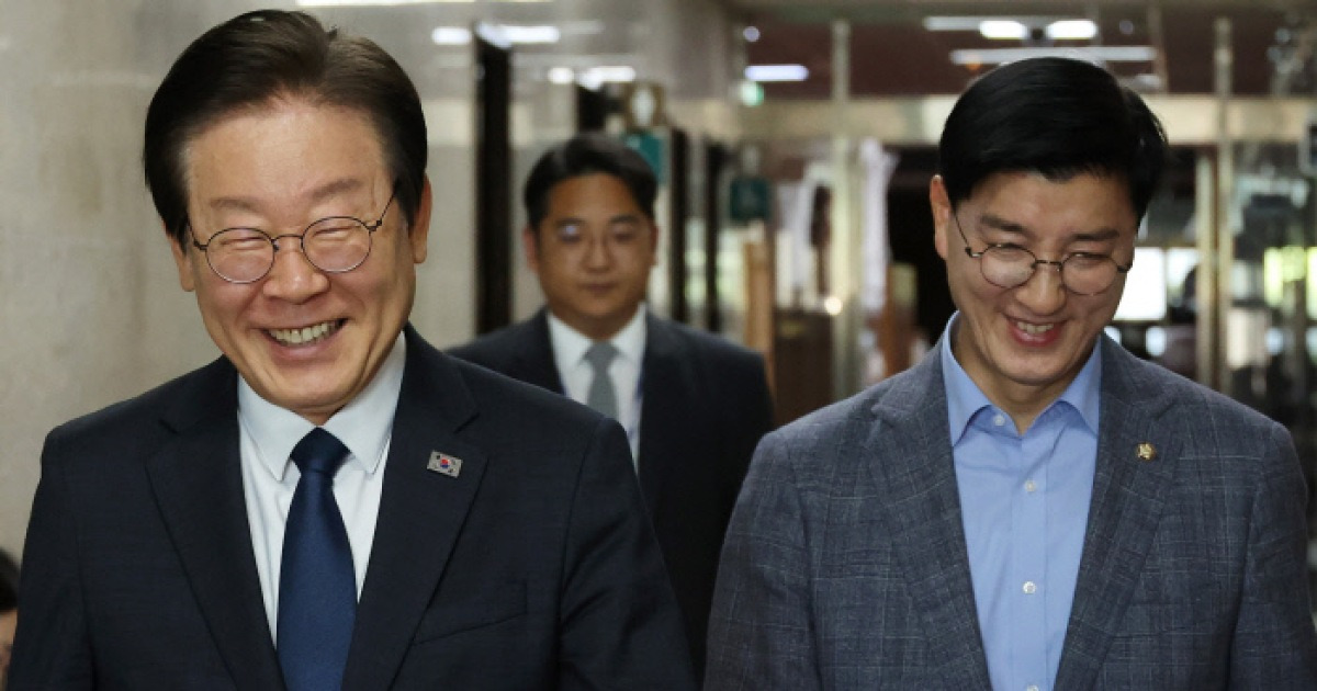DPK leader heads to Honam region to support its candidates for upcoming ...