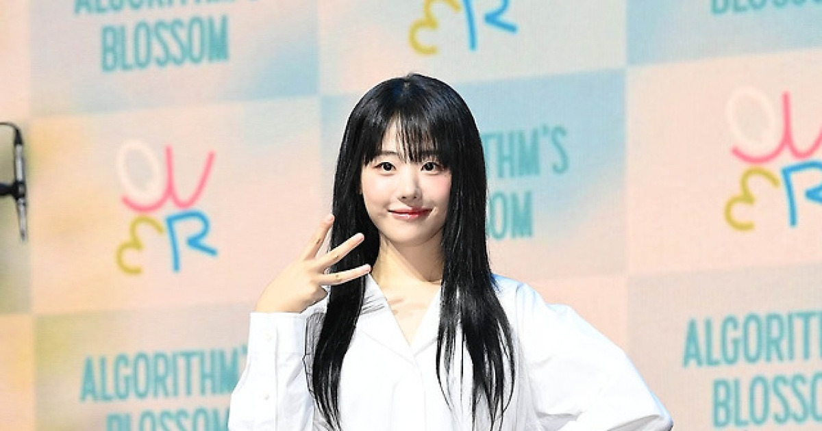 QWER 히나 '스쿨룩이 찰떡'[엑's HD포토]