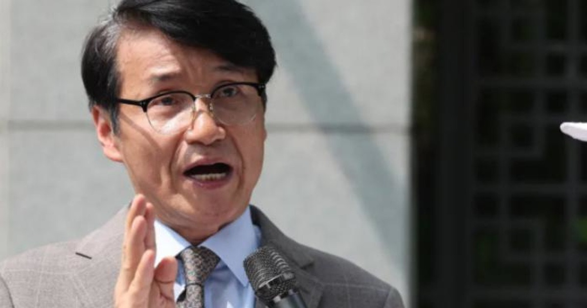Pastor Choi Jae-young says he ‘will present new evidence showing luxury bag given to First Lady ...