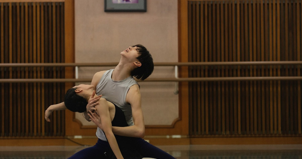 [Herald Interview] Korean ballet sensation Jeon Min-chul pours his ...