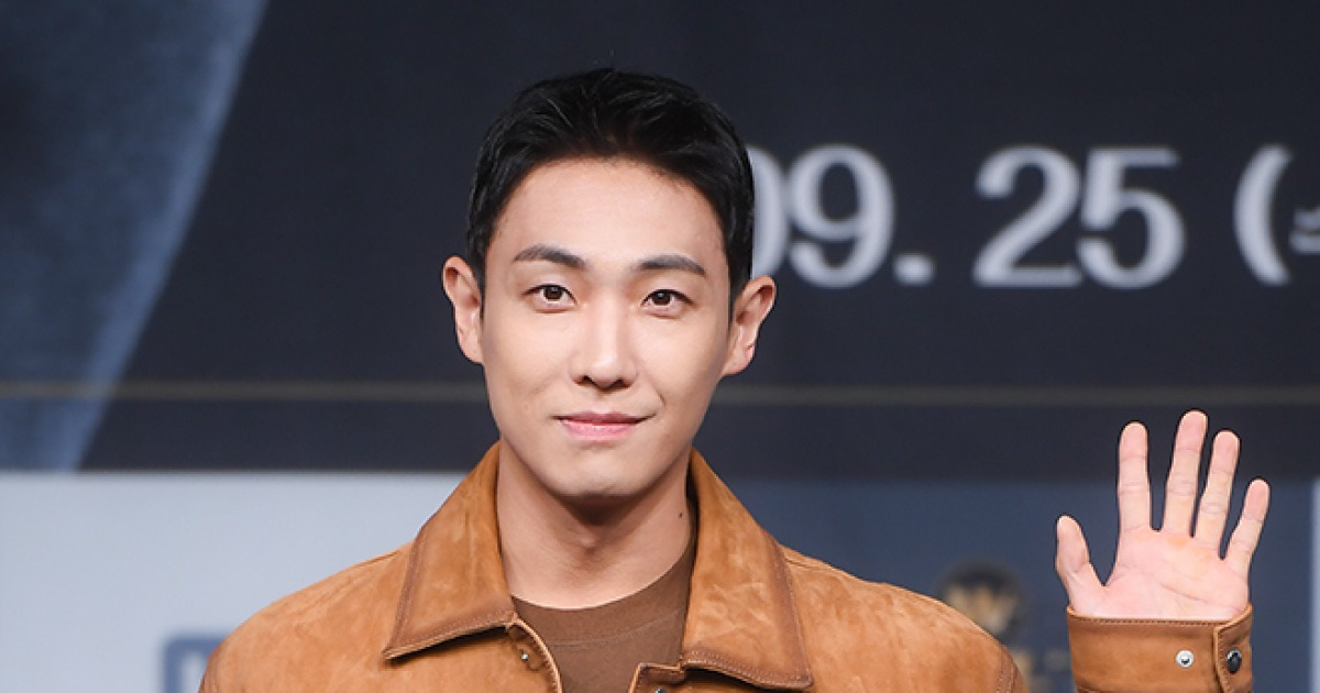 [TD포토] 이준 '안녕~'