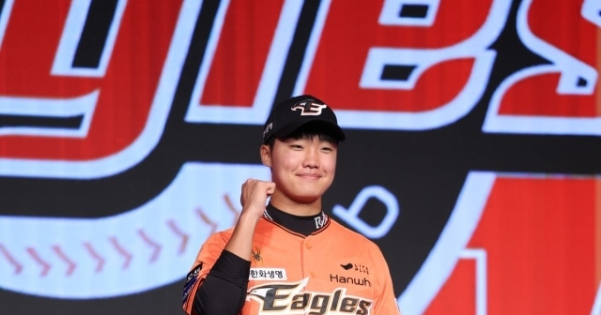 '최고 156km' 1R 특급유망주 정우주, 한화와 5억원에 계약 완료…28일 SSG전 팬들과 첫 인사 [공식발표]