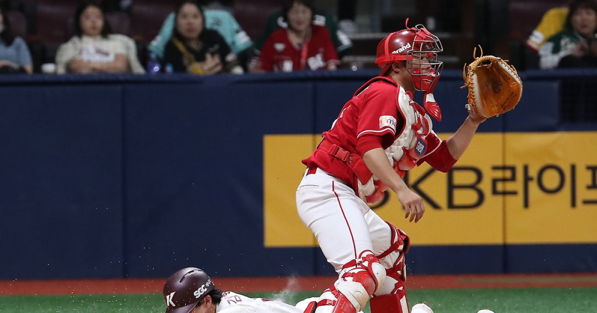 KT-SSG 5위 싸움, 끝까지 간다…캐스팅보트 쥔 최하위 '키움'