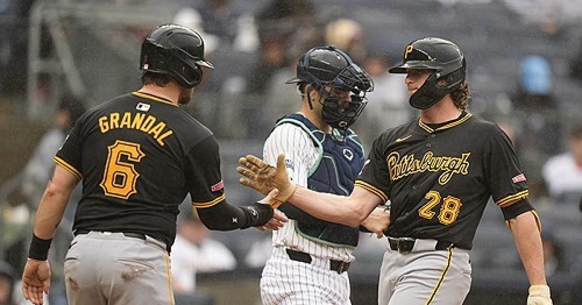 Pirates Yankees Baseball