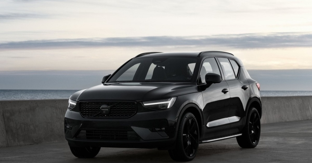 “매력적 올블랙”…볼보, XC40 블랙 에디션 97대 한정 판매