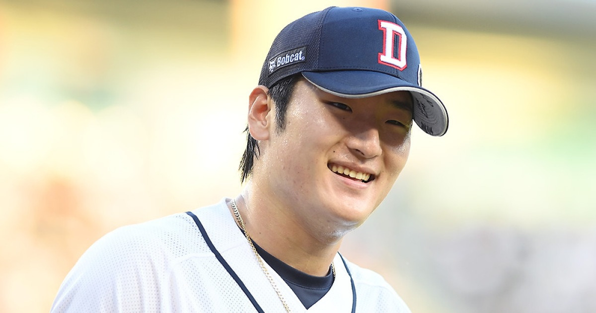 상대는 KT? SSG?…이승엽 감독 "WC 1차전 선발은 곽빈, 발라조빅 중간으로" [잠실 현장]