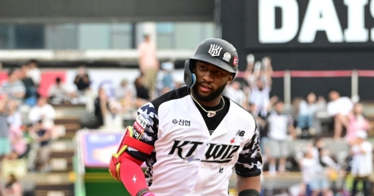 중요한 경기에서 로하스가 살아난다…11G 만에 홈런포 쾅! KT, SSG에 기선제압 [MD수원]