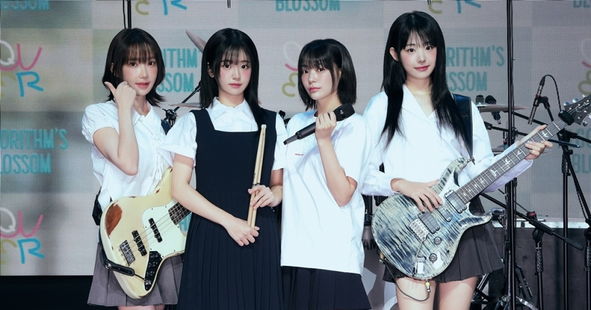 QWER, 챌린지 찢고 멜론 TOP5 뚫었다..'내 이름 맑음' 정주행 시작