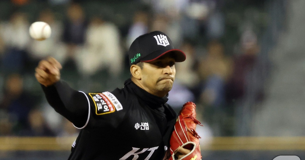 '가을 DNA' KT 쿠에바스, 6이닝 9K 무실점…두산 꽁꽁 묶었다[WC1]