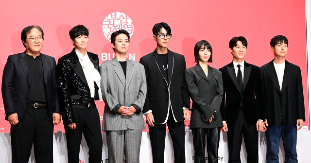 "꼭 개막작 해야겠다"…노비 된 강동원의 '전, 란', 부국제 OTT 문호개방 포문 [29th BIFF](종합)