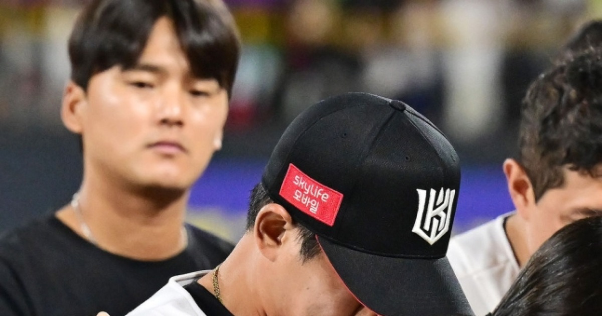 LG 입단→FA 대박→KS MVP→눈물의 작별→끝내 WC 엔트리 제외, 또 1명의 레전드와 이별하나