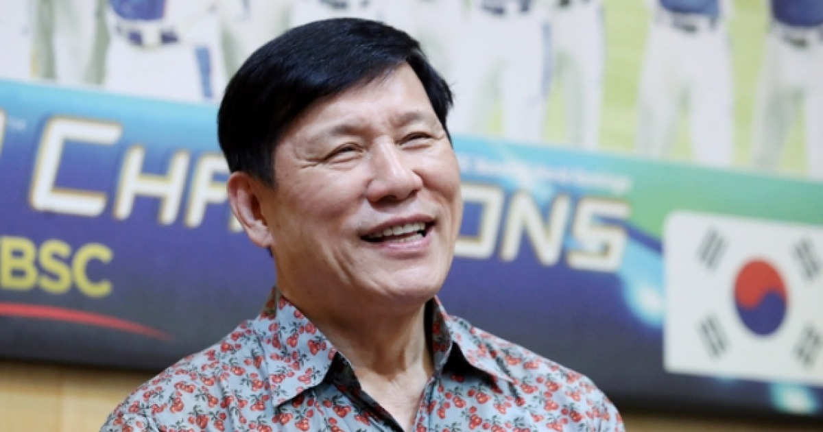 [오피셜] 역대급 '허구연 KBO 총재는 웃는다' 무려 9개 구단이 최다 관중 신기록→WC1도 매진... KBO "2025시즌에도 최선을 다할 계획"