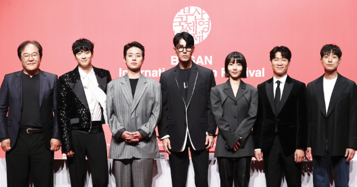 BIFF 문 연 OTT 영화 ‘전, 란’… “시대 바라보는 다양한 시선 담아”