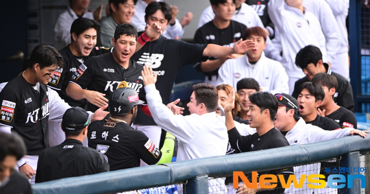 KT, WC2차전도 앞서 나간다[포토엔HD]