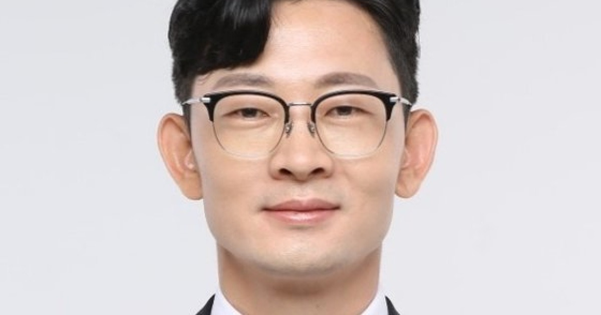 [단독]임신한 직원 앞 유리컵 내려찍은 연구소장…조사 착수