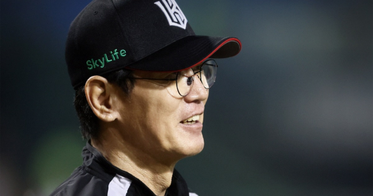 푹쉰 LG · 숨가쁜 KT… 염경엽-이강철 머리 싸움에 달렸다