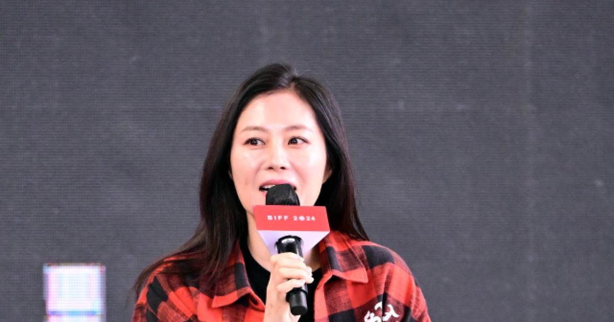 '지옥2' 문소리, 은은한 빌런 "등산복·텀블러 위선적으로 보여" [29th BIFF]