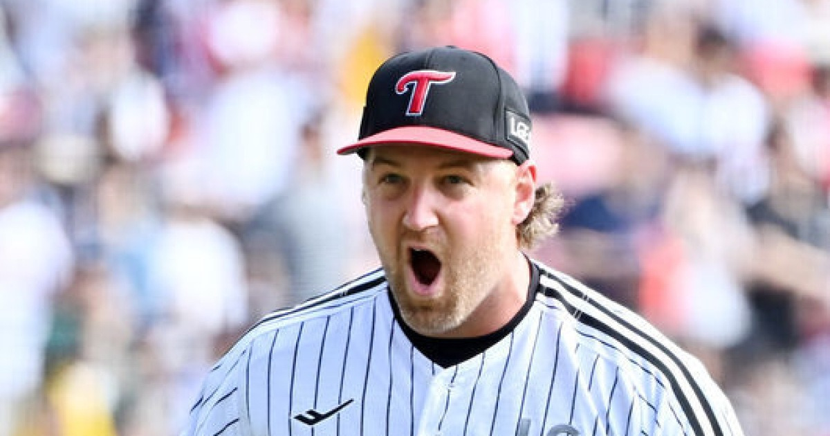 ‘1회는 완벽했는데…’ 엔스, 첫 PS 선발 5⅓이닝 6K 3실점 패전 위기 [준PO1]