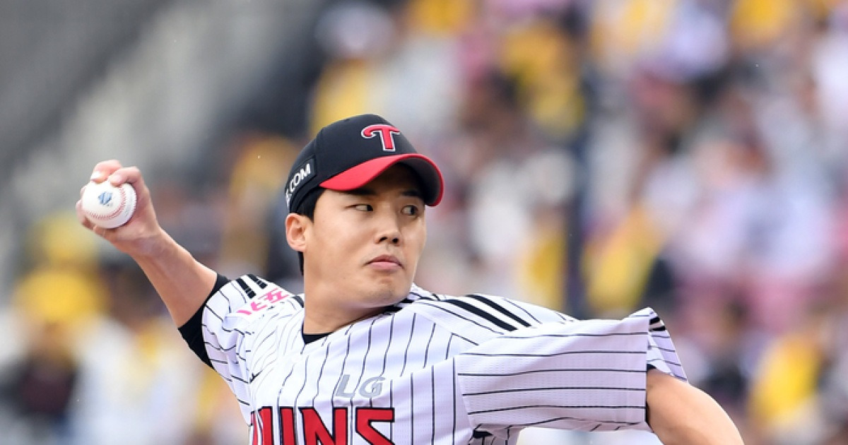 팽팽한 ‘힘겨루기’ LG, KT에 반격 1승…승부는 원점, 이제 수원으로 간다 [준PO2]