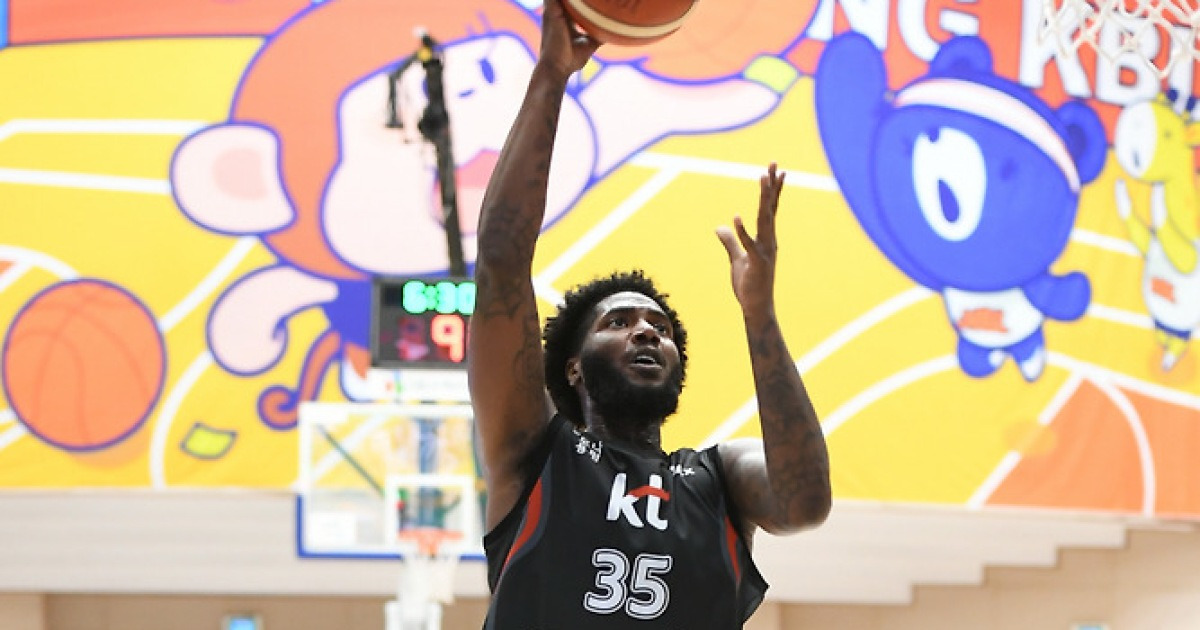 [KBL컵대회] '챔피언전 복수다!' 수원 KT 새 외인 해먼즈 더블더블 활약, 컵대회 첫판 KCC 10점차 격파