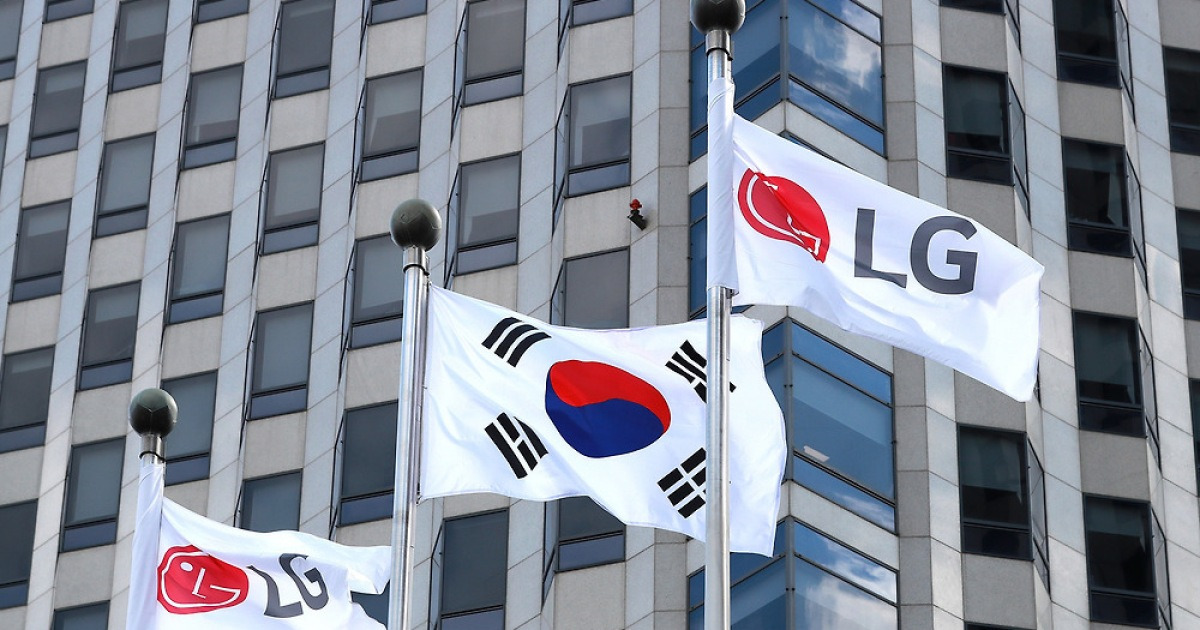 LG전자, 3Q 영업익 전년比 21% '뚝'…최대 매출에도 비용 급증(종합)