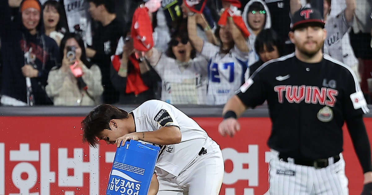 '심우준 11회 끝내기' KT, LG에 역전승…최종 5차전 간다[준PO4]