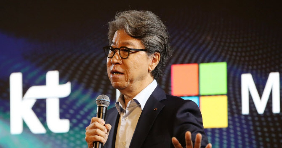 [포토] AICT 컴퍼니 설명하는 오승필 KT CTO